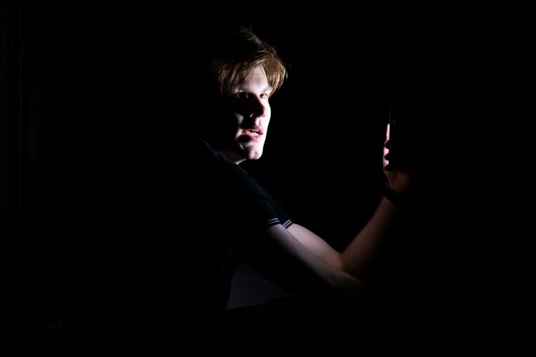 AM I HAPPY YET? by Jack Hesketh – Theatre, Art and Film Reviews