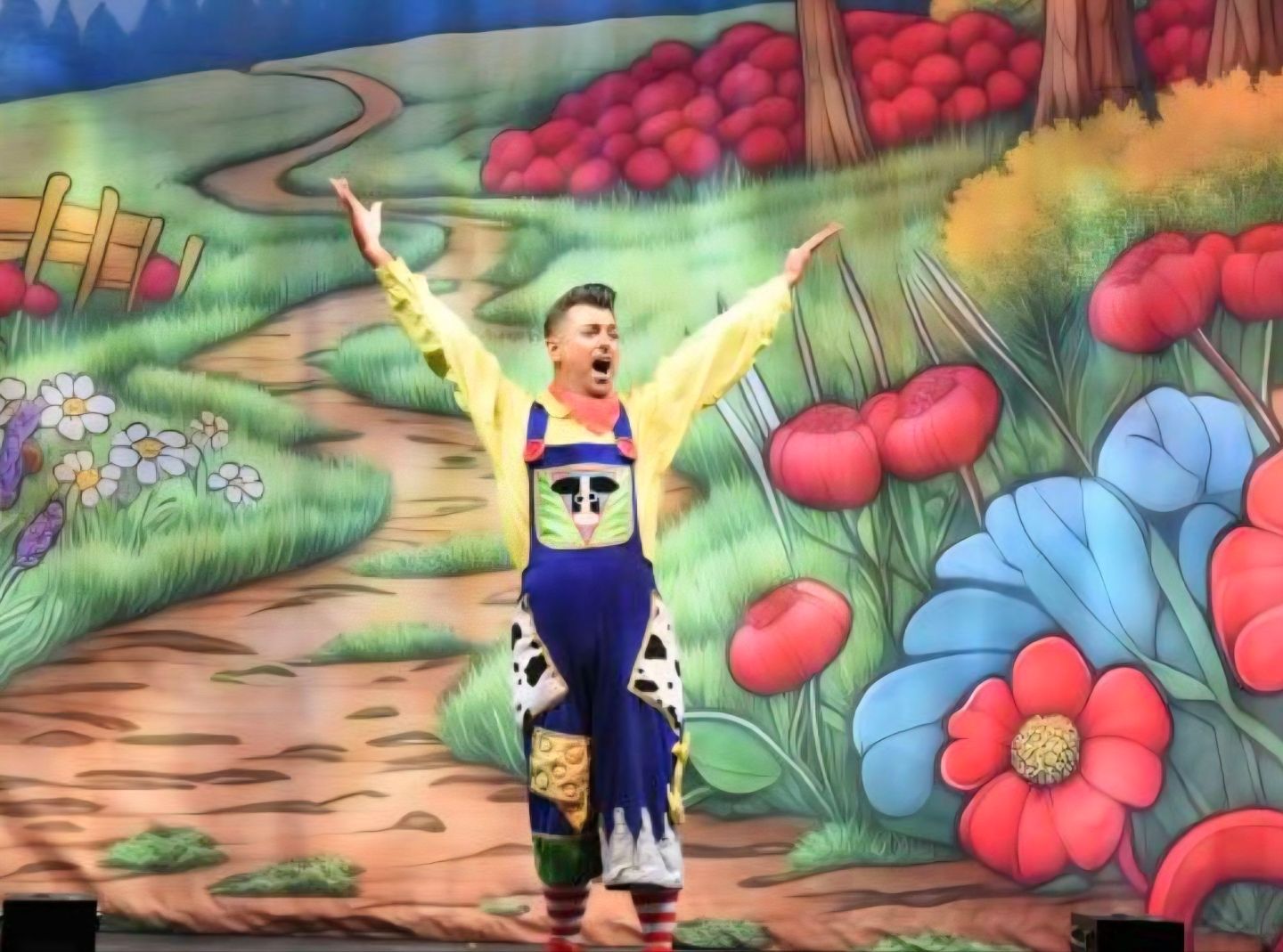 Jack and The Beanstalk-Brighton Pantomime. – Theatre, Art and Film Reviews